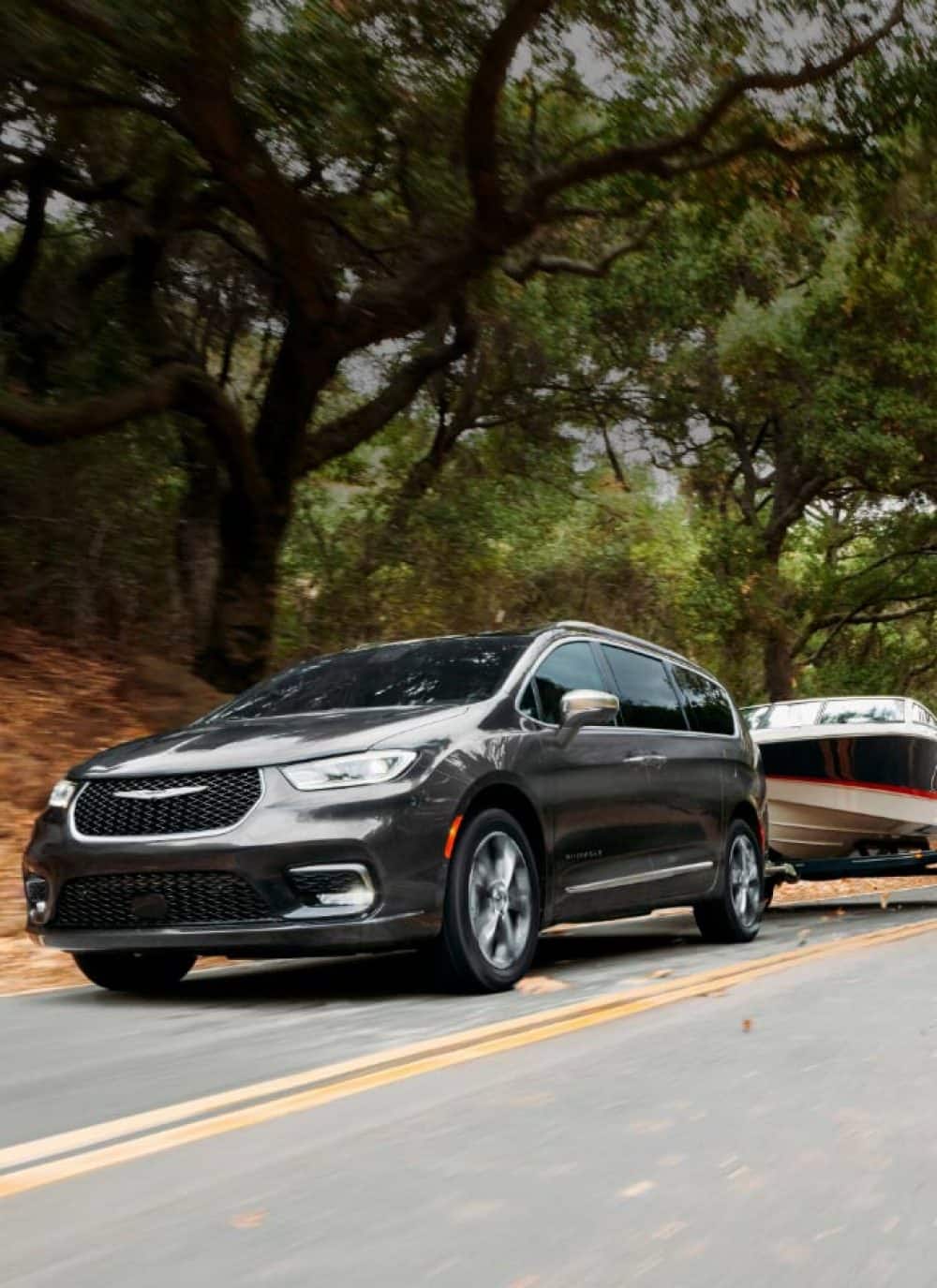 2023 Chrysler Pacifica AWD |Capability, MPG, Towing & More