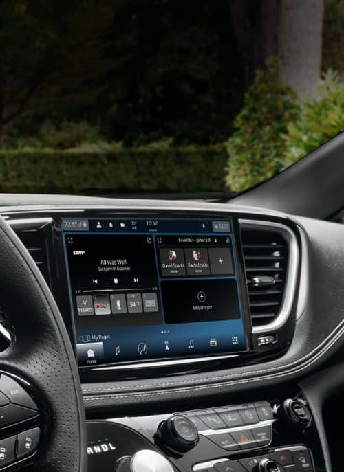2023 Chrysler Pacifica | Technology & Entertainment