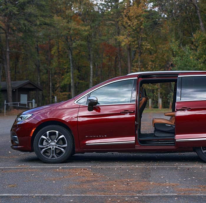 2025 Chrysler Pacifica | The Minivan With Luxurious Design