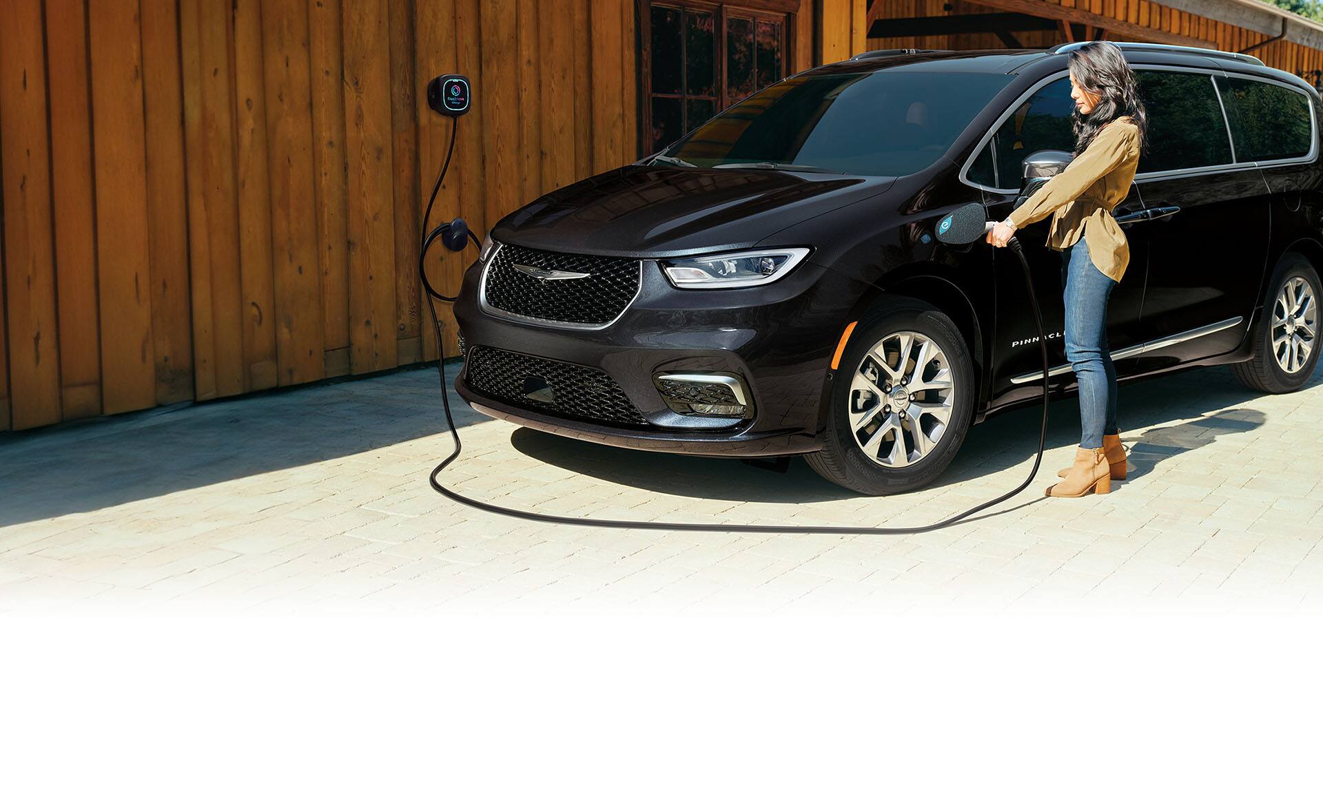 2025 Pacifica Hybrid