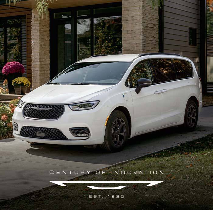 2025 Chrysler Pacifica Plug-In Hybrid Minivan