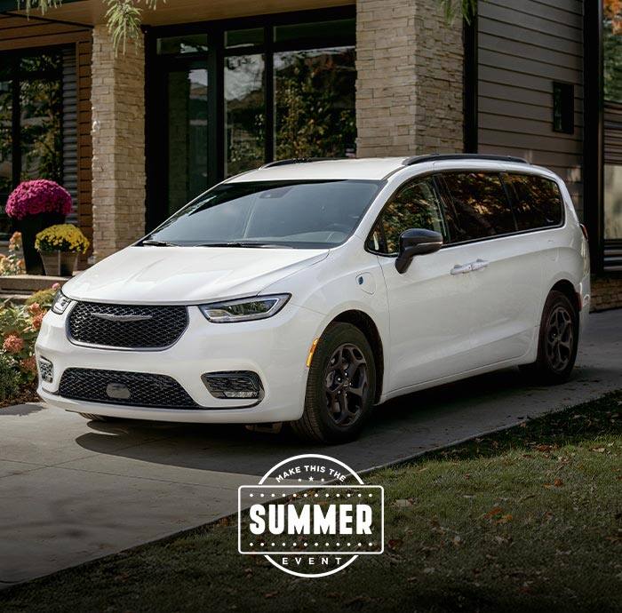 2025 Chrysler Pacifica Plug-In Hybrid Minivan