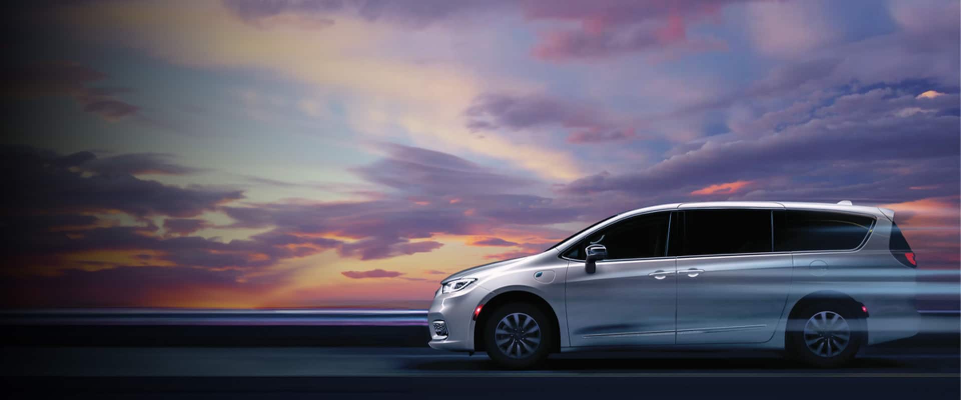 Minivans, Hybrid Minivans & The 300 | Chrysler Official Site