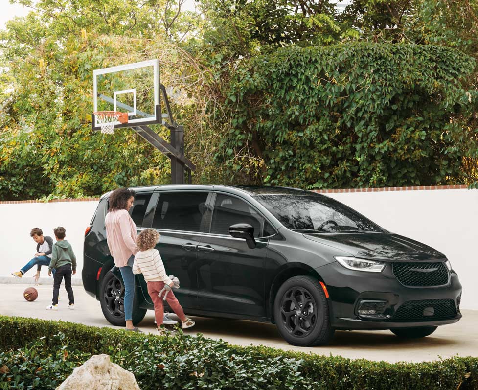 Chrysler Official Site - Cars and Minivans