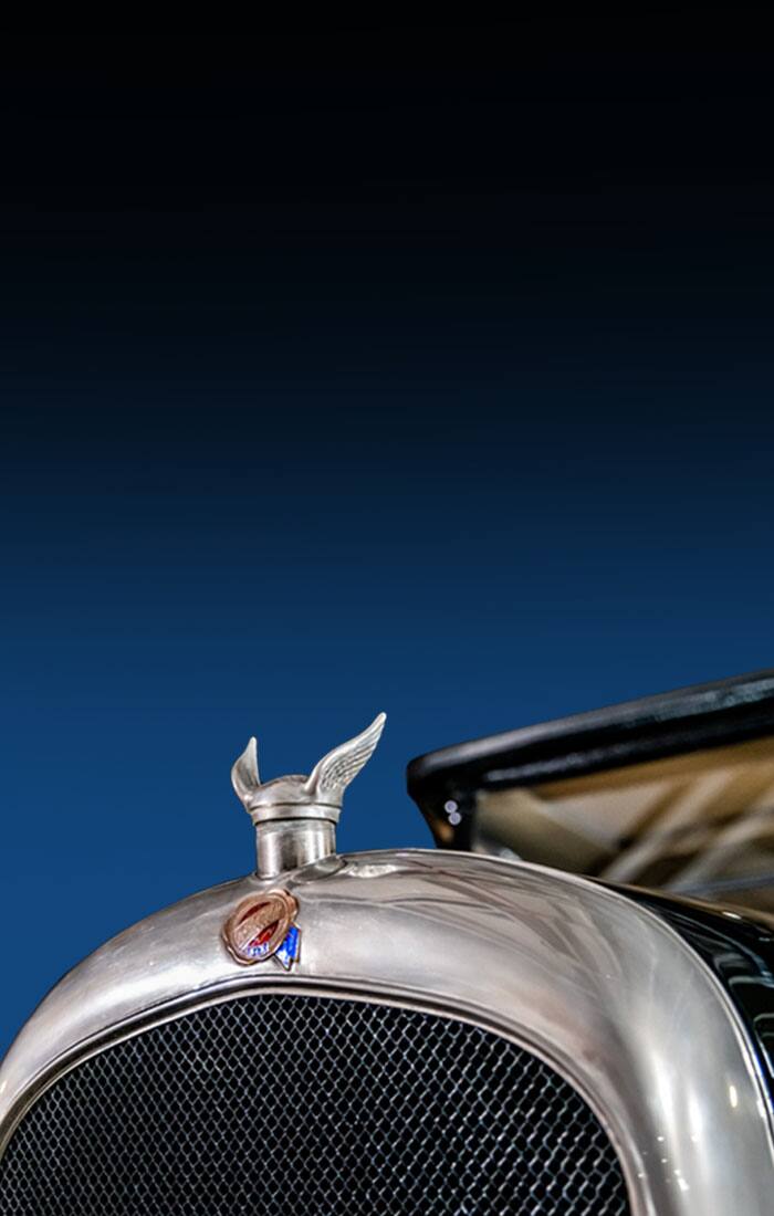 Minivans: Pacifica & Voyager Models | Chrysler Official Site