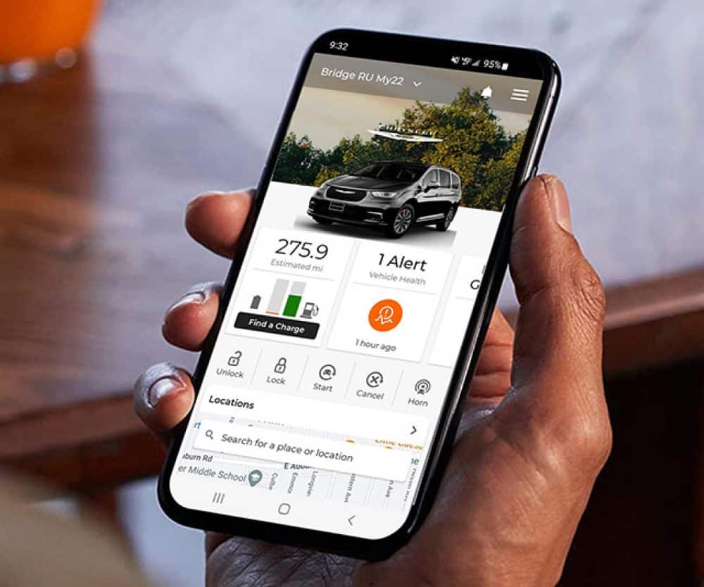 Chrysler Uconnect® | Infotainment System and Connected Services